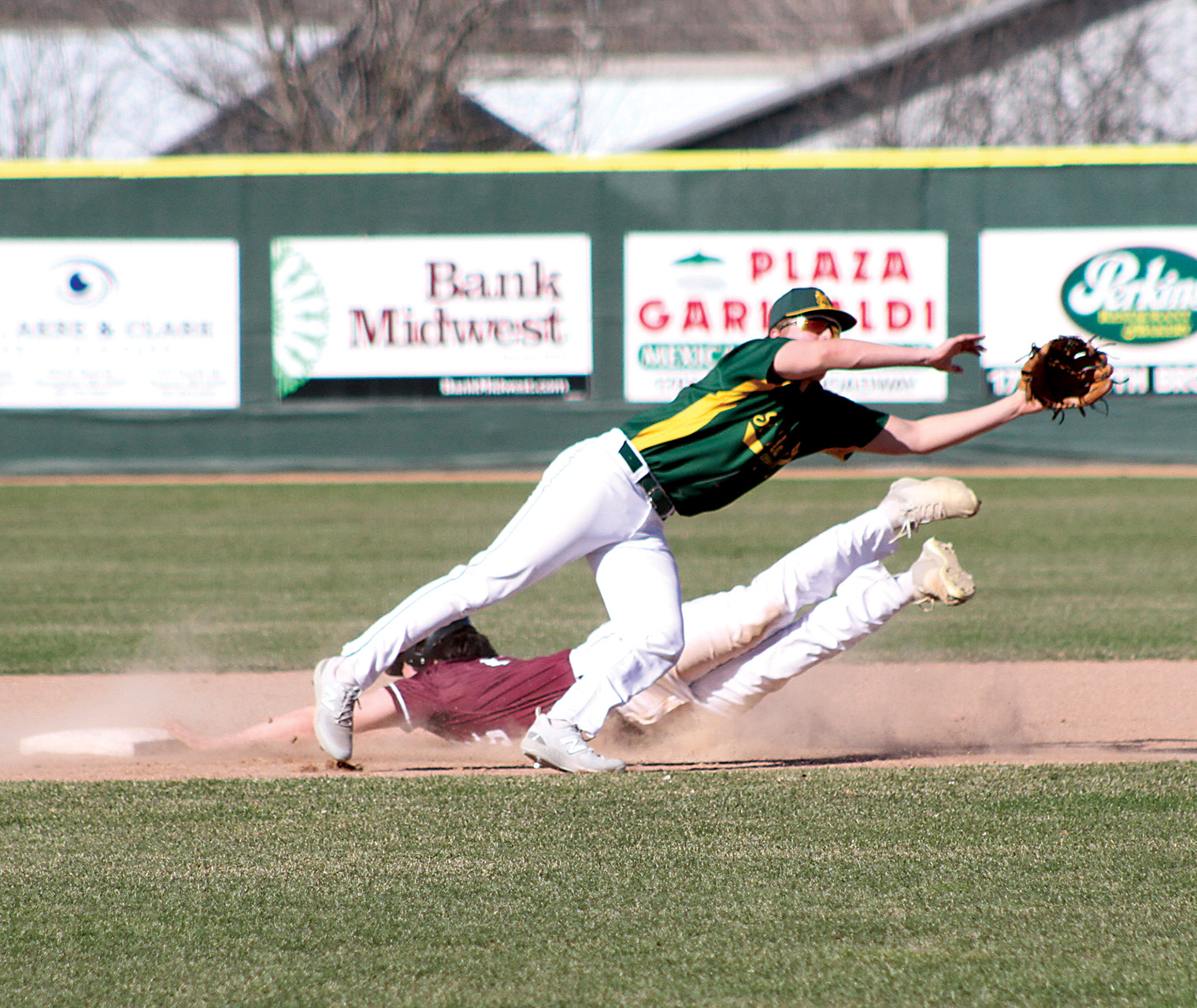 Greyhounds, Knights split doubleheader opener | News, Sports, Jobs ...